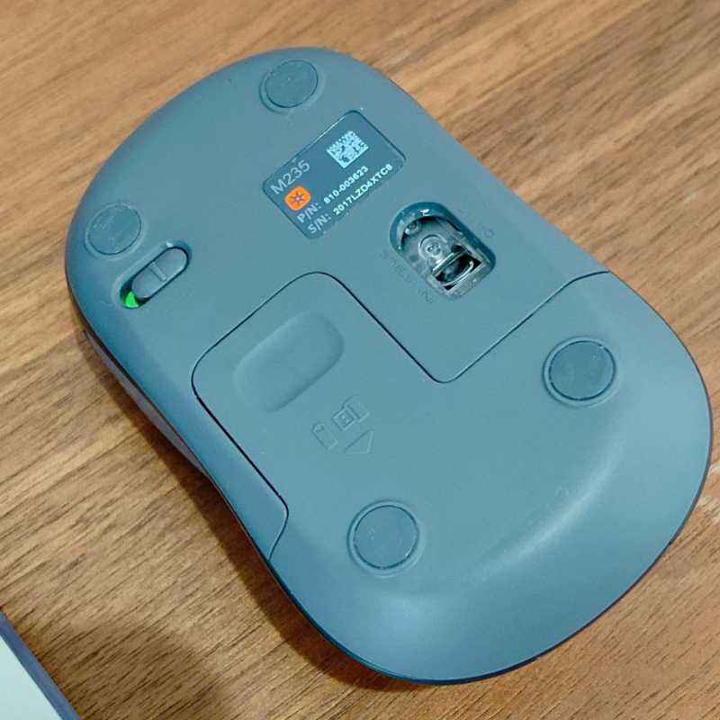 LOGICOOL Wireless Mouse M235マウスのレビュー！使ってみた感想は「手のひらにおさまるサイズ感で女性にもおすすめ」と ...